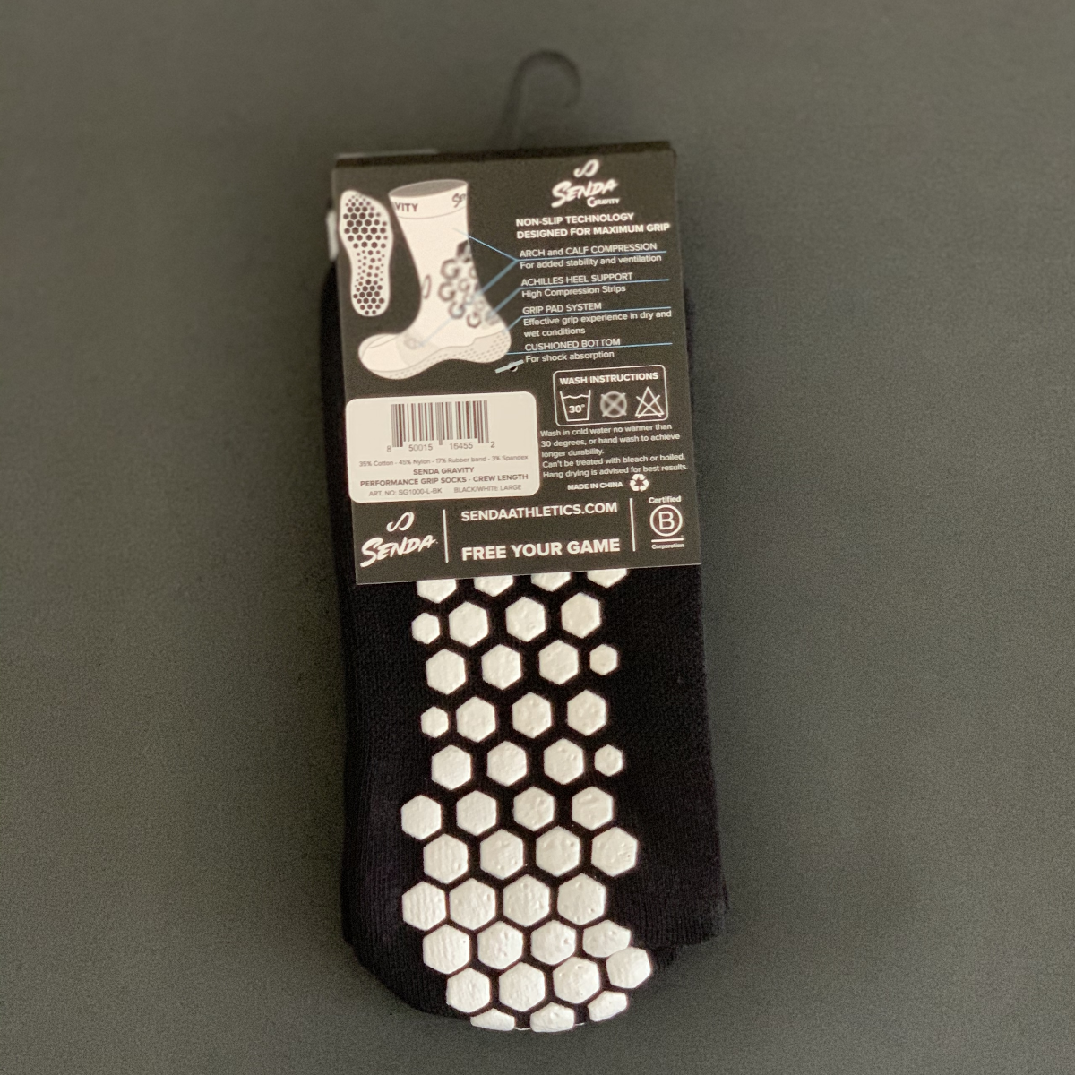 GRAVITY Senda Performance Grip Socks - Crew Length_Black | Dale Gol